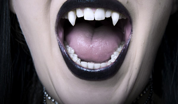 How-to-Spot-and-Emotional-Vampire_teeth - Alyce Vayle